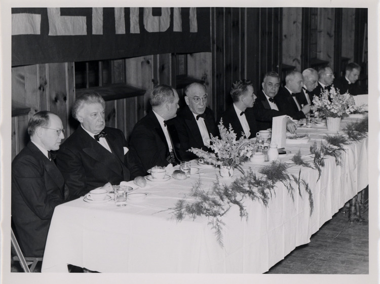 Group portrait / Larkin, Frederick V.; Whitaker, Martin Dewey / Larkin ...