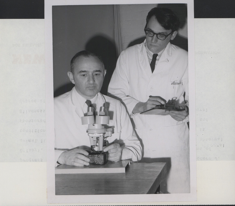 Group portrait / Barber, Saul Benjamin; Eastwood, A.B. / Biology ...