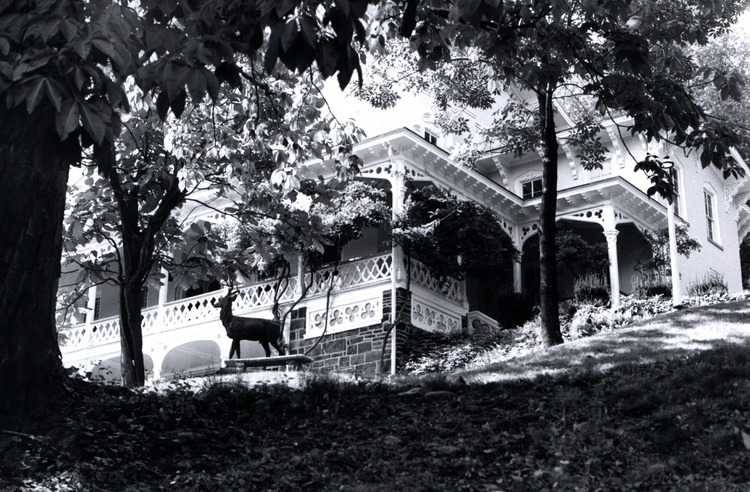 Building / Asa Packer Mansion / Asa Packer; Mauch Chunk; Jim Thorpe ...