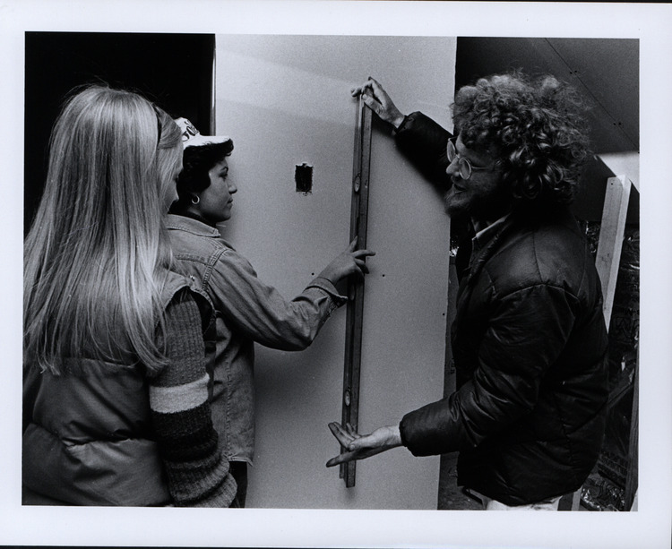 Group portrait / House Reconstruction; Sts | Lehigh Preserve