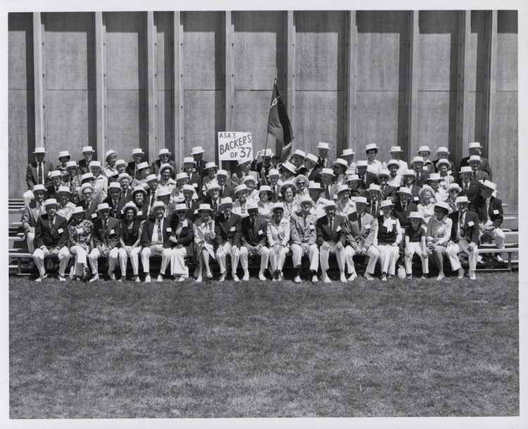 Group portrait / 40th Reunion? / 1937 | Lehigh Preserve
