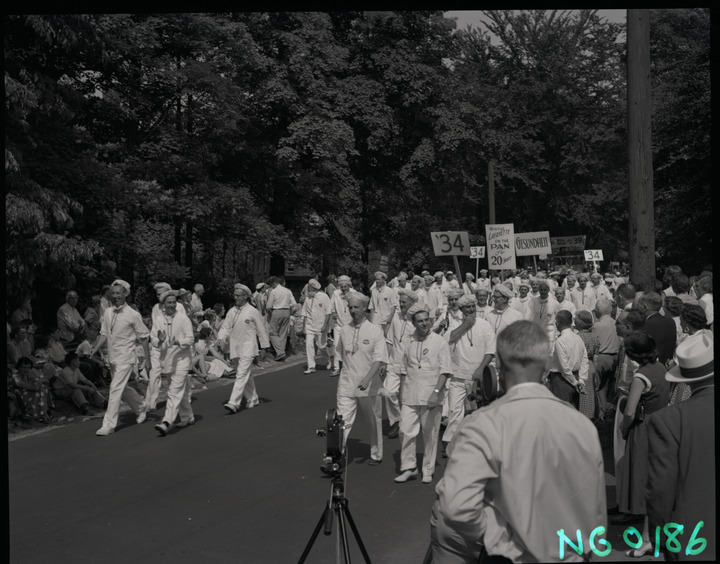 Group portrait / Reunion Parade; 20th Reunion / 1934 | Lehigh Preserve