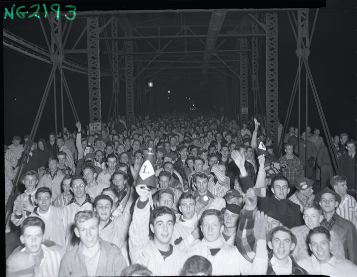 Crowd / Lehigh-Lafayette; Pajama Parade; New Street Bridge; Penny ...