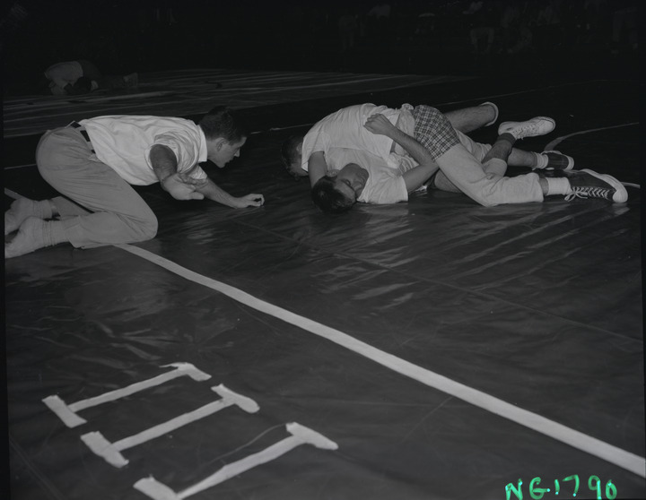 Group portrait / Taylor Gymnasiums / Intramural Wrestling; Fite Night ...