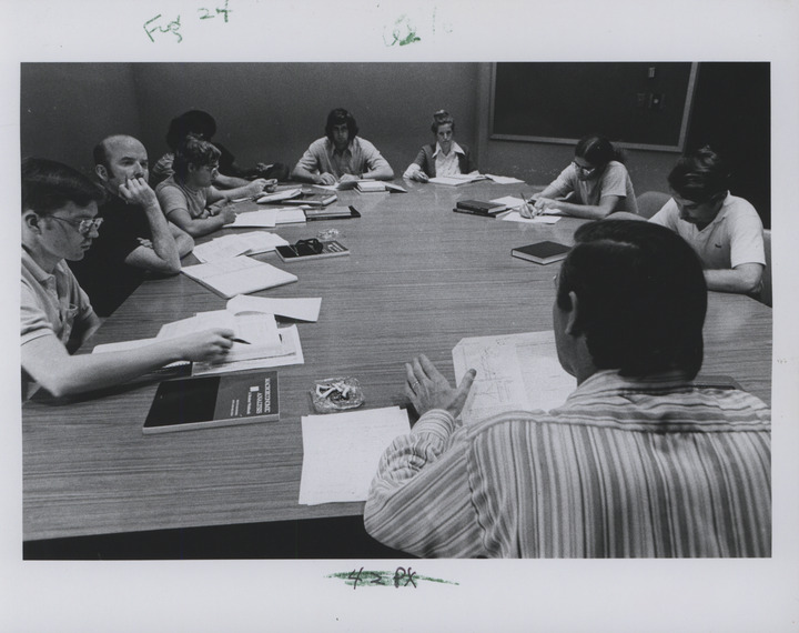 Group portrait / Economics; Classroom | Lehigh Preserve