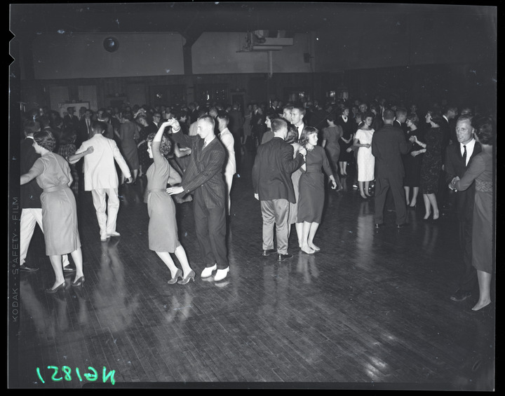 Group portrait / Grace Hall / Dink Hop; Freshman Dance / 1963 | Lehigh ...