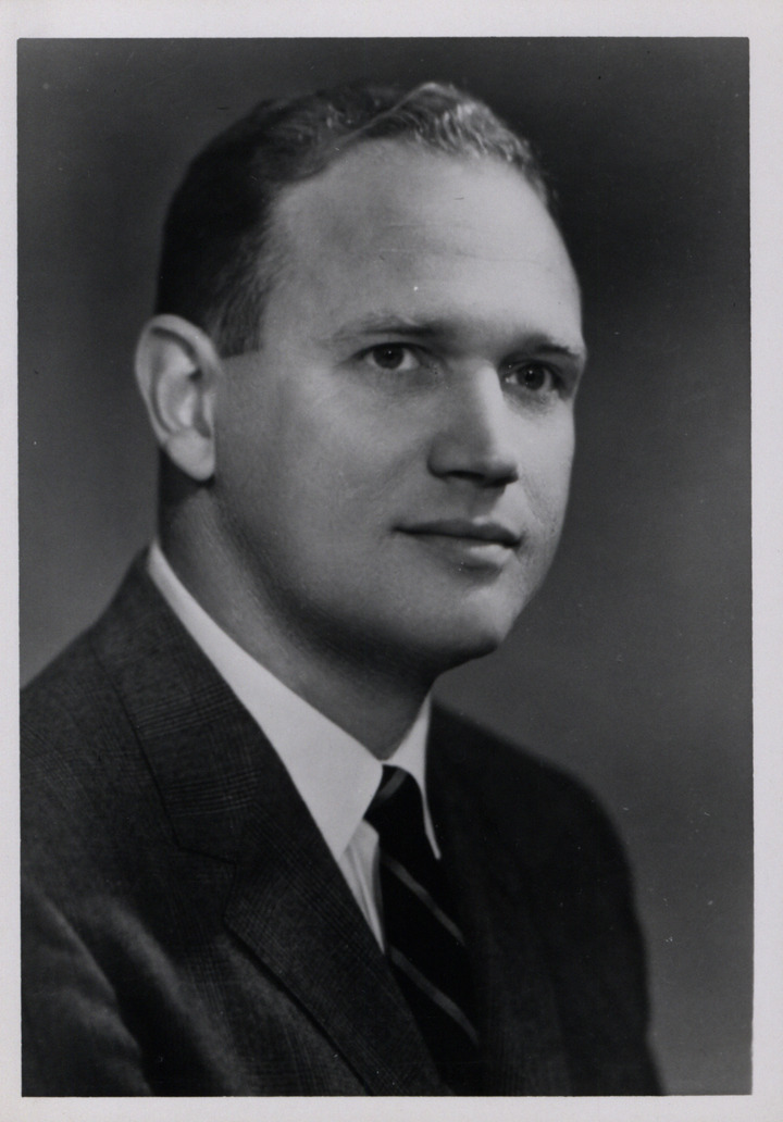 Portrait / Holt, L. / 1948 | Lehigh Preserve