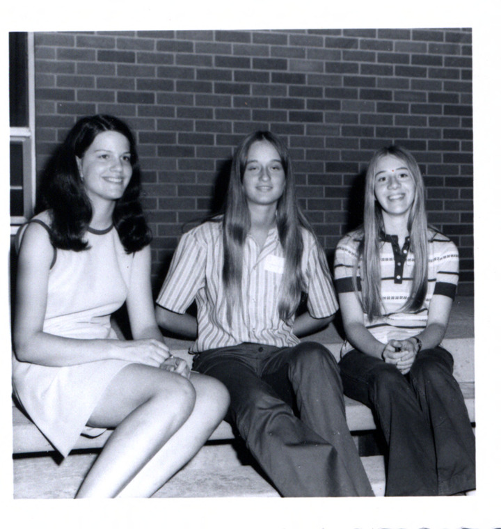 Group portrait / First Coeds / 1975 | Lehigh Preserve