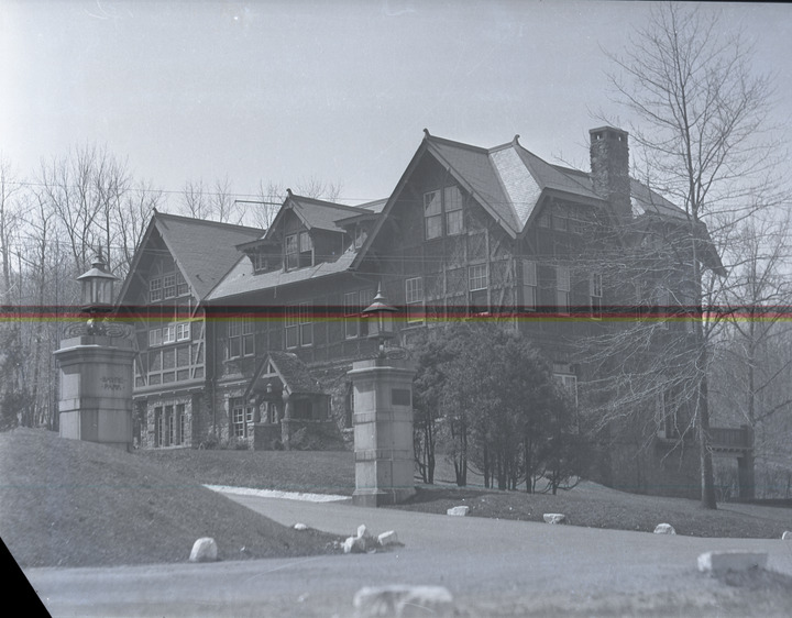 Building / Sigma Nu House / Sigma Nu Fraternity / 1946 | Lehigh Preserve