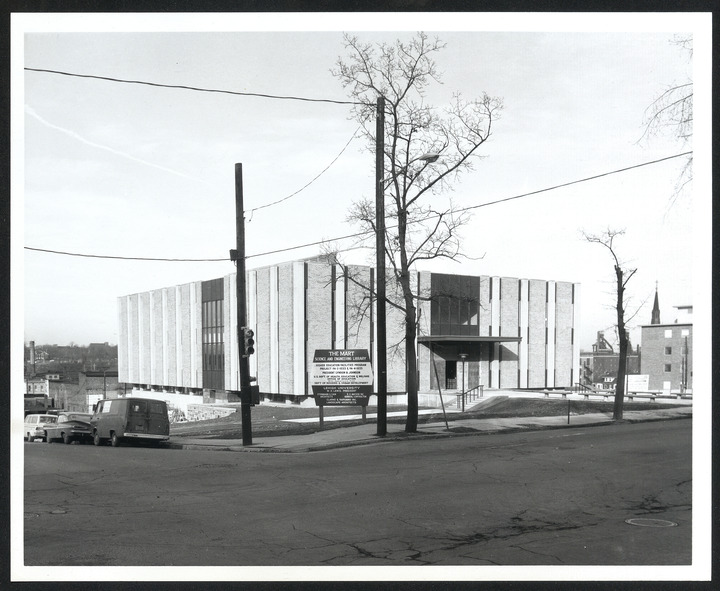Building / Mart Science and Engineering Library / Library ...