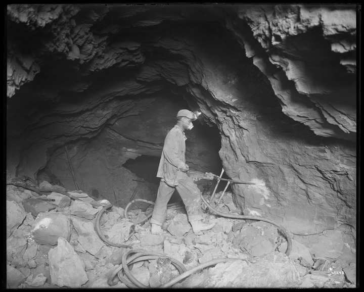 Cornwall ore mine; underground mining shows drilling | Lehigh Preserve