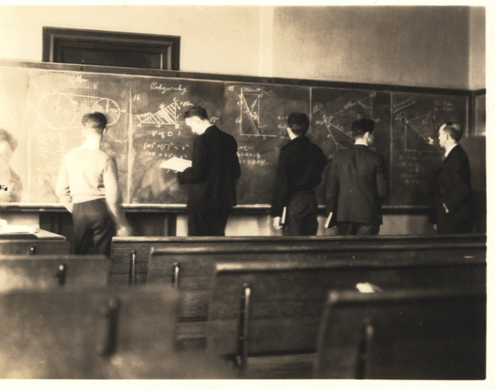 Group portrait / Reynolds, Joseph B. / Mathematics; Classroom; Students ...